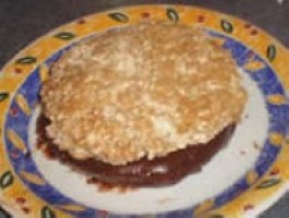 Hob Nob Cream - Pimp That Snack - Epically Supersized Food